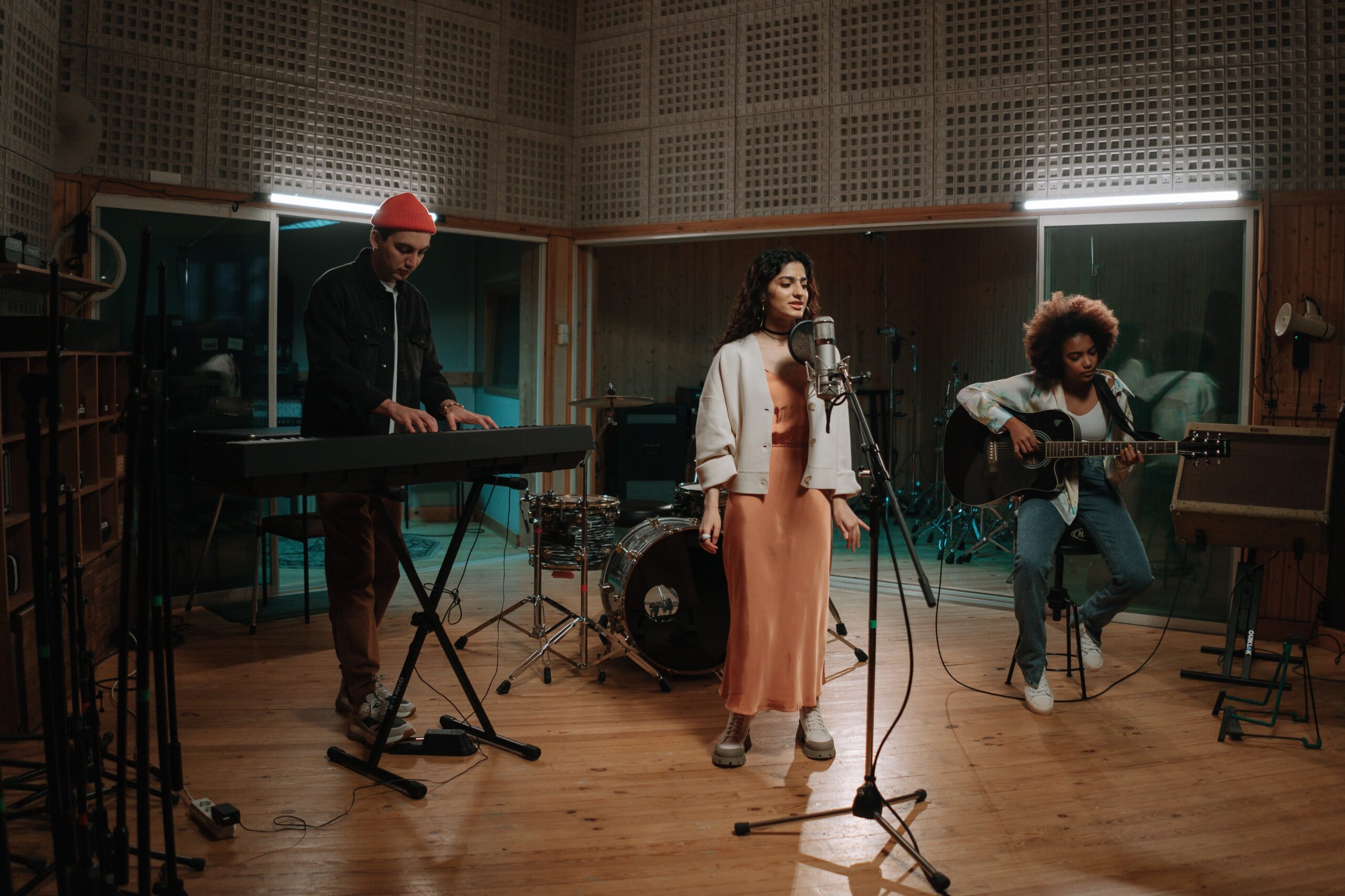 A Brief History of Music Technology | TechAnnouncer