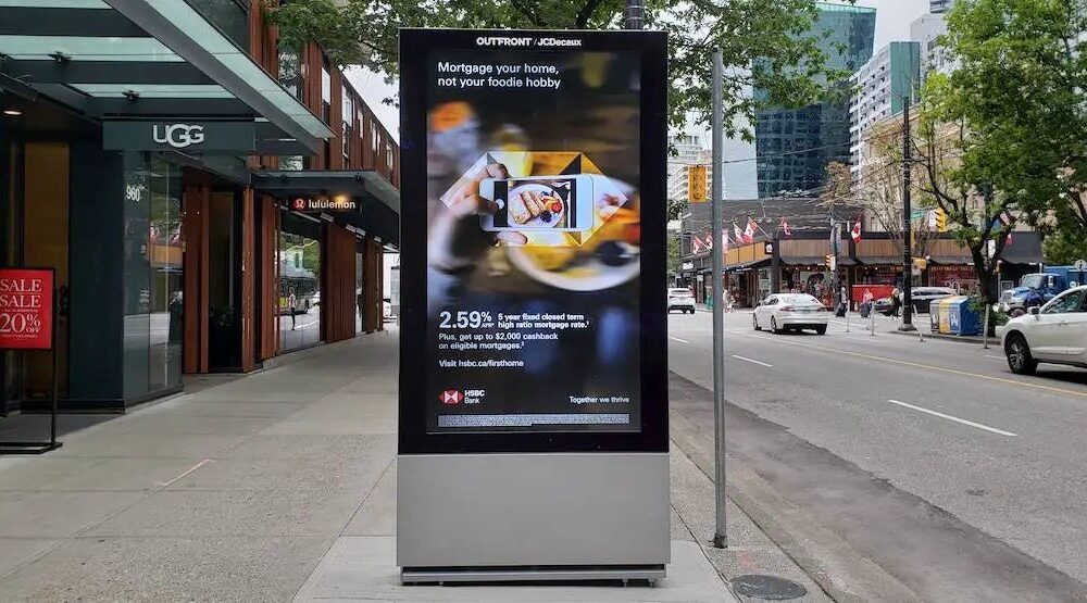 Revolutionizing Advertising: Embracing the Age of Mobile Digital ...