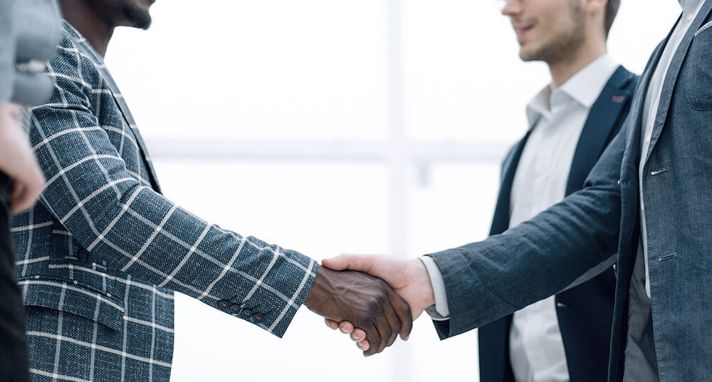 5 Keys to Building Strong Professional Relationships - TechAnnouncer