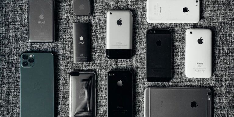 Tracing the Innovation of Smartphones: From Past Breakthroughs to ...