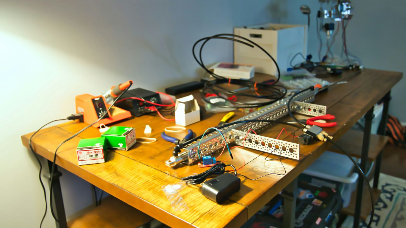 AMD Radeon vs Intel Iris Xe: A Head-to-Head Battle for Integrated ...