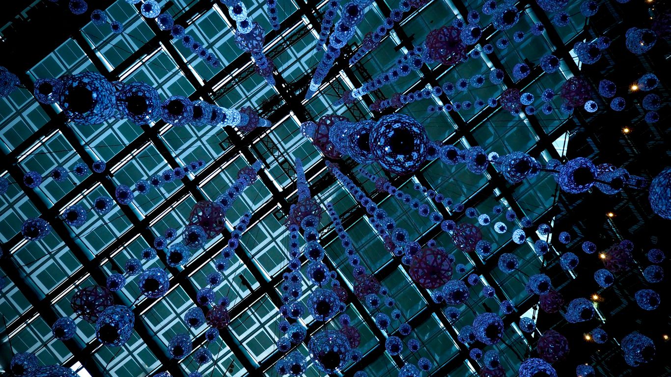 Quantum Computer vs Supercomputer Speed: Exploring the Future of ...