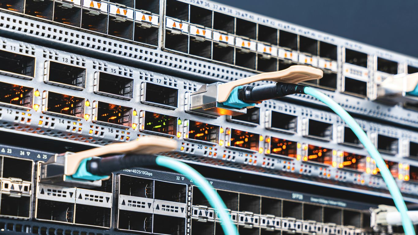 Ayar Labs: Revolutionizing Data Center Interconnects with Optical ...